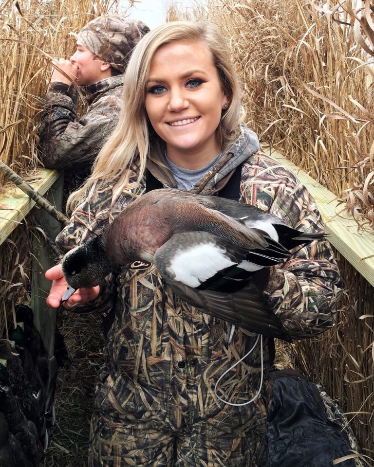 Syren USA's Pro-Staffer Megan Watts, the 'Waterfowl Queen'