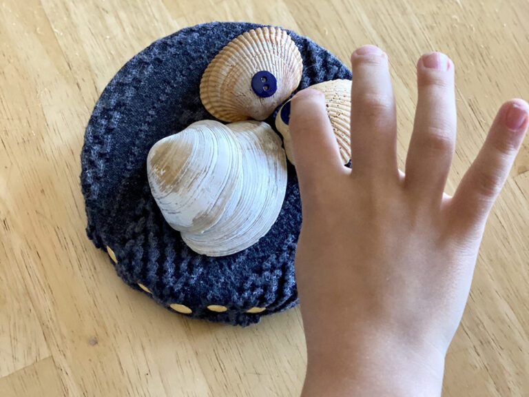 Shell Art Craft: Create Whimsical Animals to Hang on Your Wall