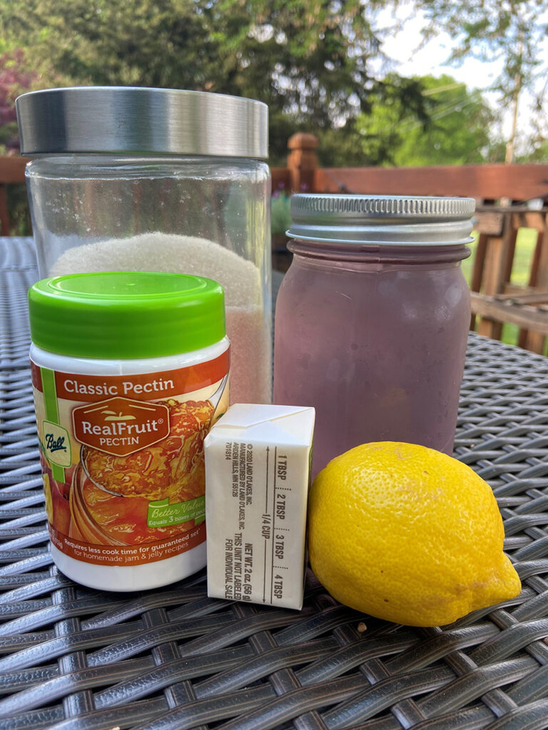 How to Make Redbud Jelly