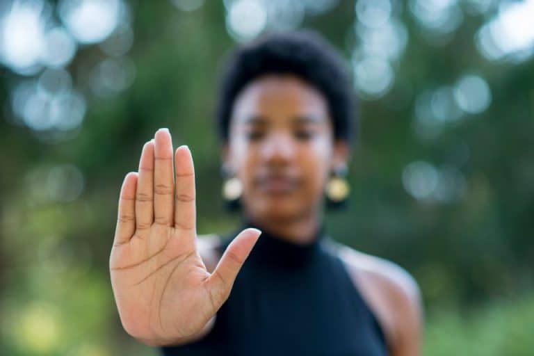 5 Verbal Commands Every Woman Should Know for Self Defense