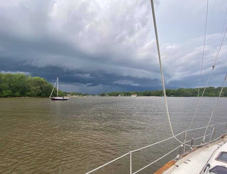 Take a BoatUS Foundation Online Boating Course this Winter